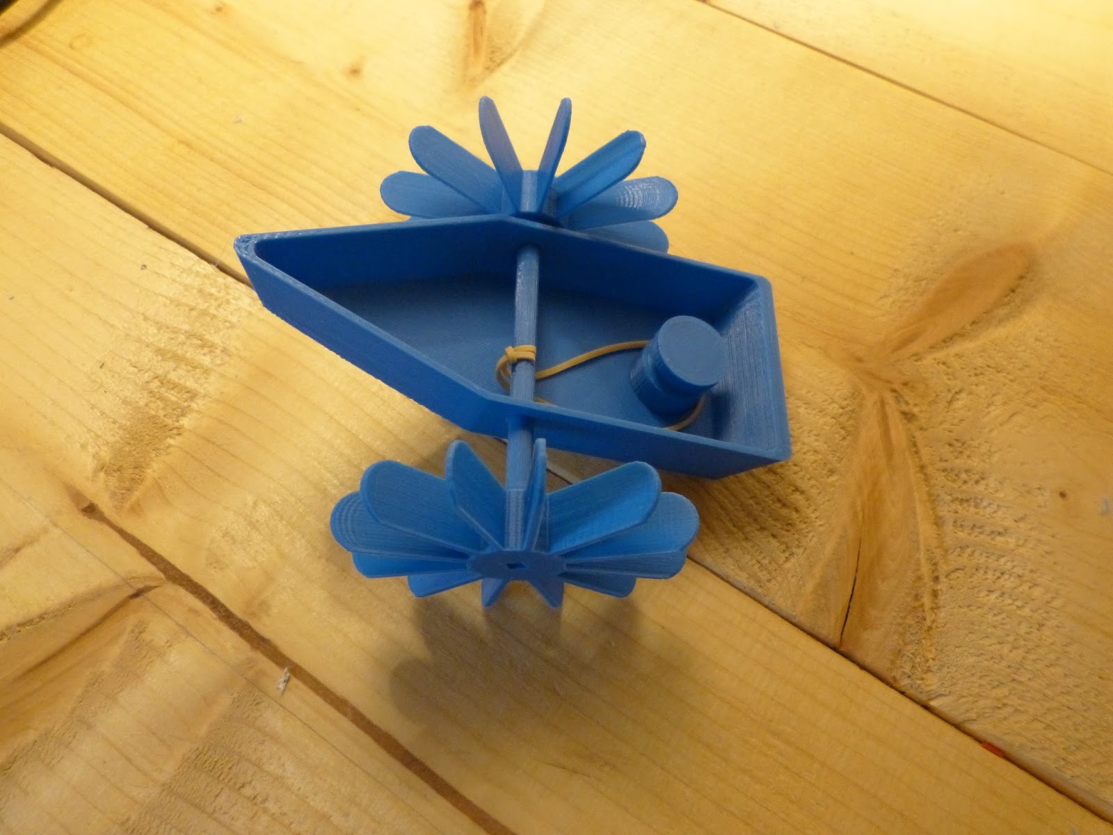 Peddle wheel boat (3D printed) – HomeHack